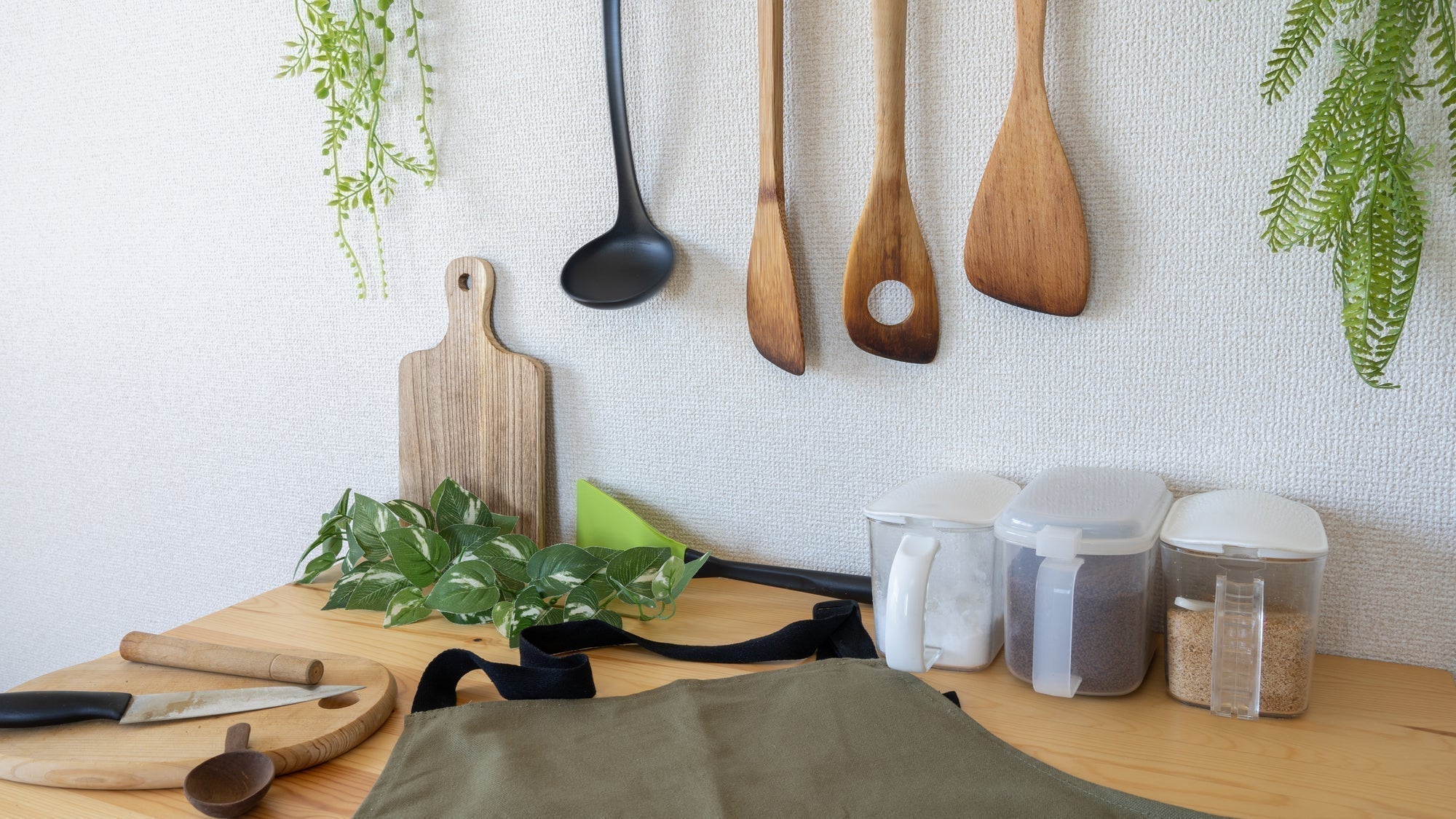 A Guide To 17 Essential Japanese Kitchen Tools & Utensils – Japanese Taste