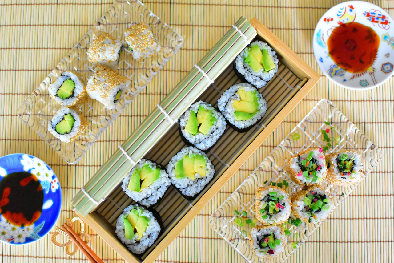 How To Make Avocado Sushi (Avocado Roll Recipe 2 Ways) – Japanese Taste