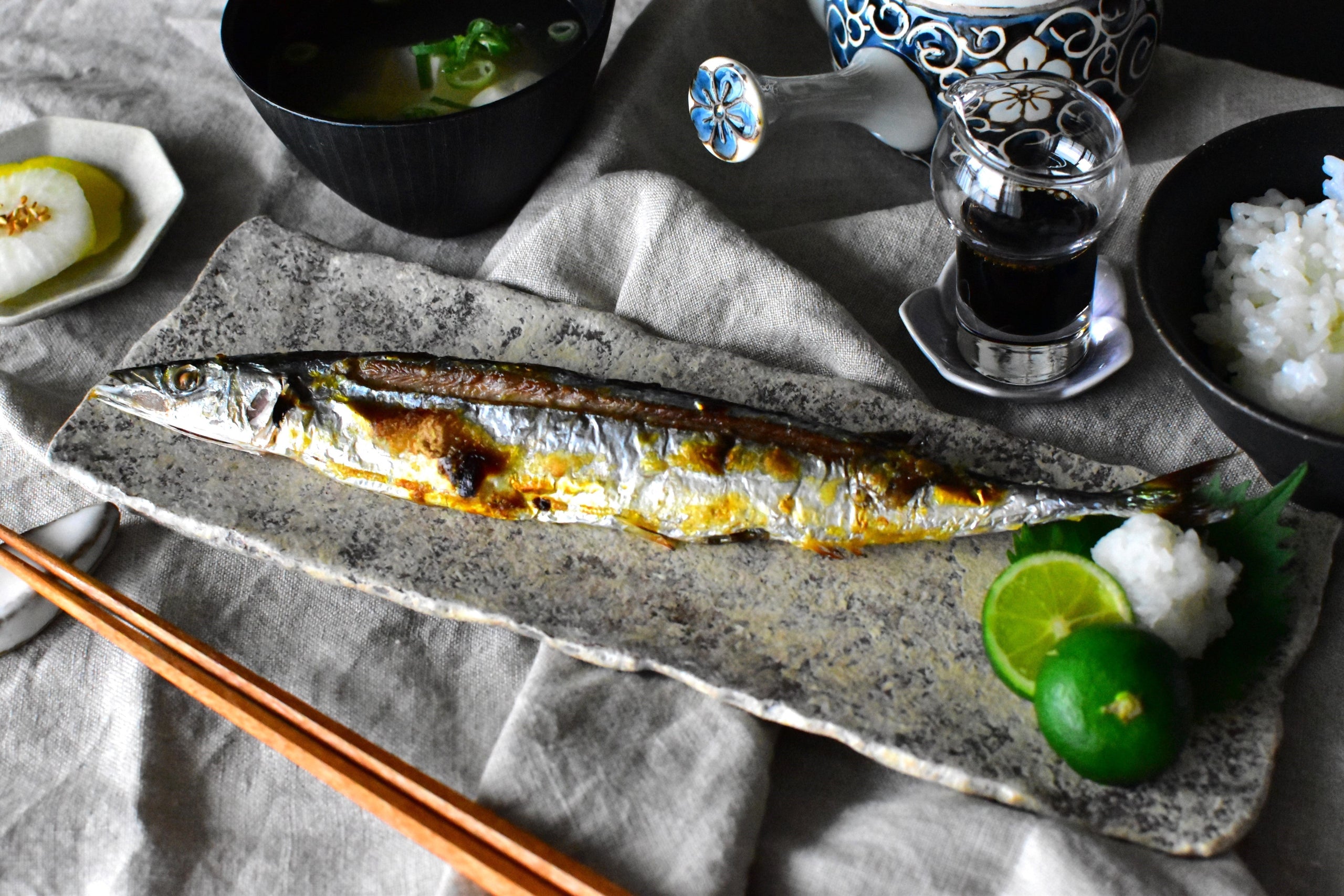 How to Make Sanma Shioyaki (Salt-Grilled Pacific Saury) – Japanese Taste