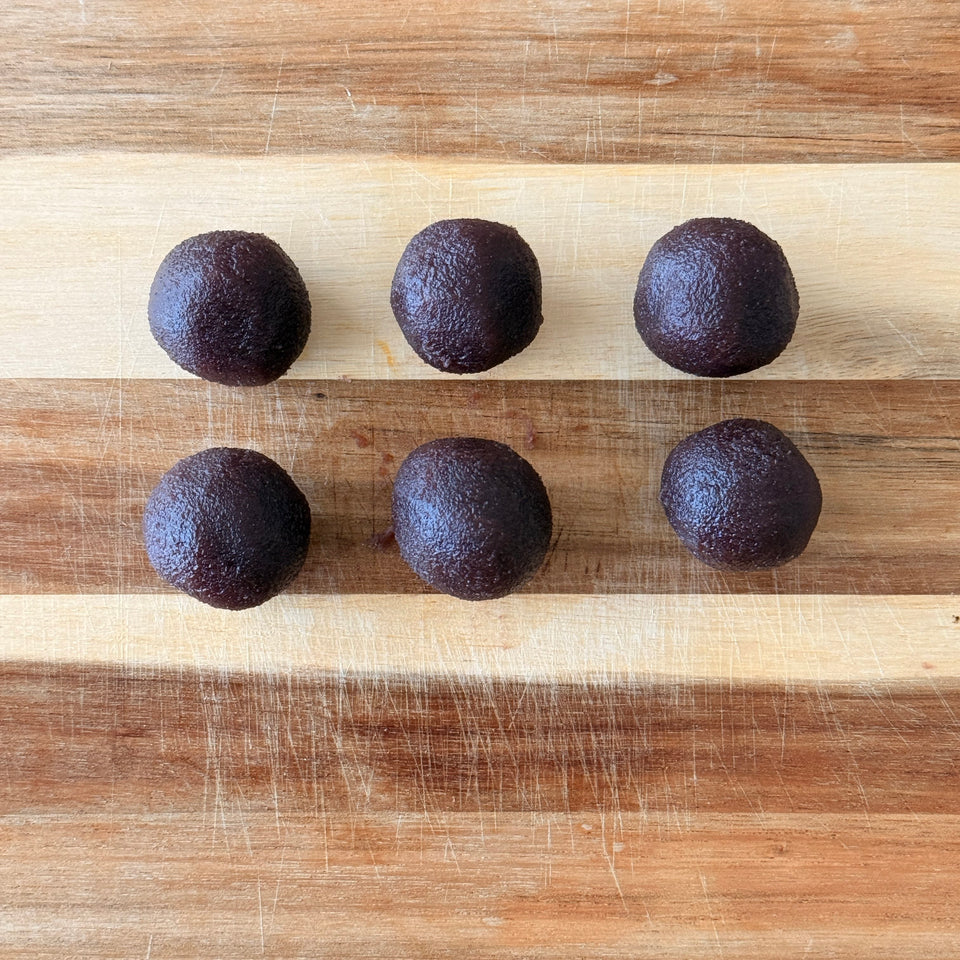 How to Make Goma Dango (Japanese-Style Sweet Fried Sesame Balls Recipe ...