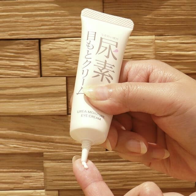Sukoyaka Suhada Urea Moisture Eye Cream 30g